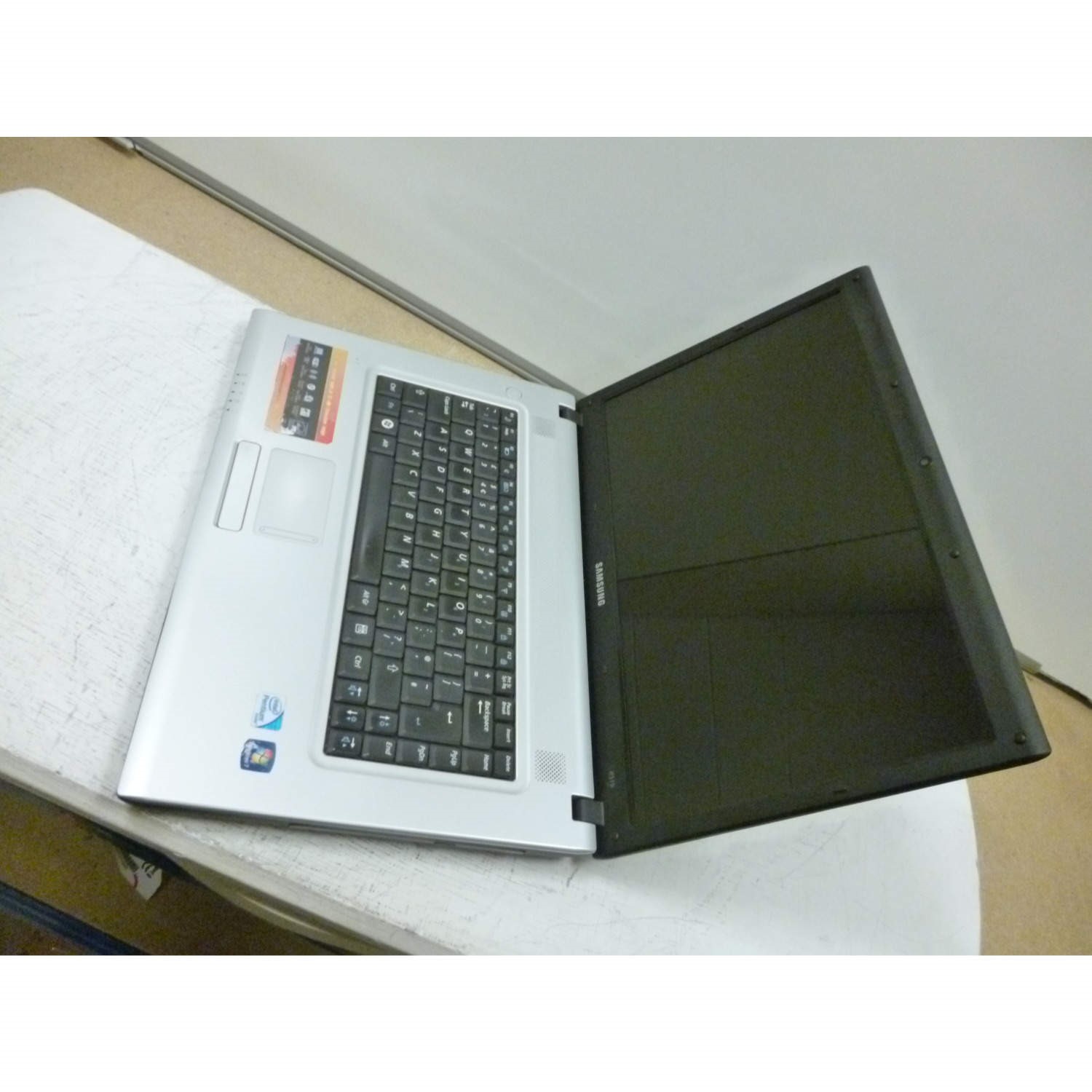 Preowned T3 Samsung R519 NP-R519-JA02UK Laptop in Black/Silver ...