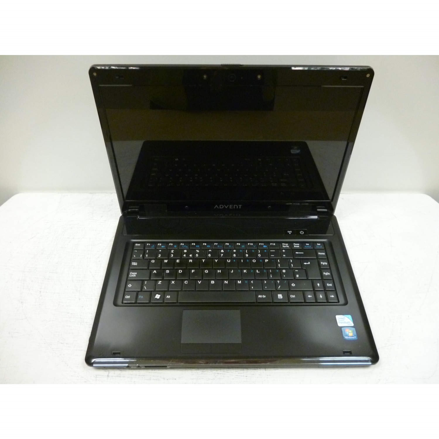 Preowned Grade T2 Advent Roma 4001 - Laptop in Black - Laptops Direct