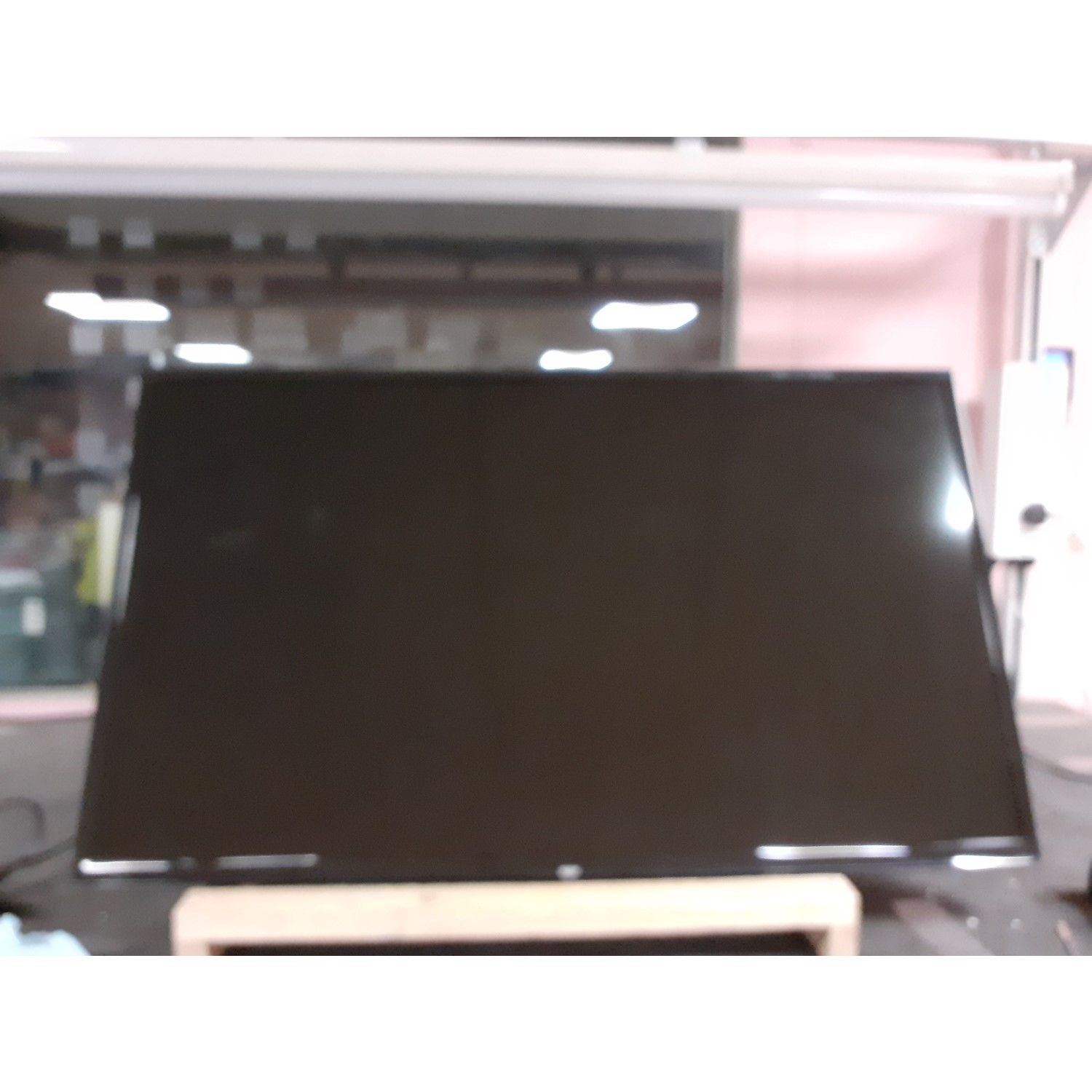 Refurbished Bush 40" 4K Ultra HD with HDR LED Freeview HD Smart TV ...