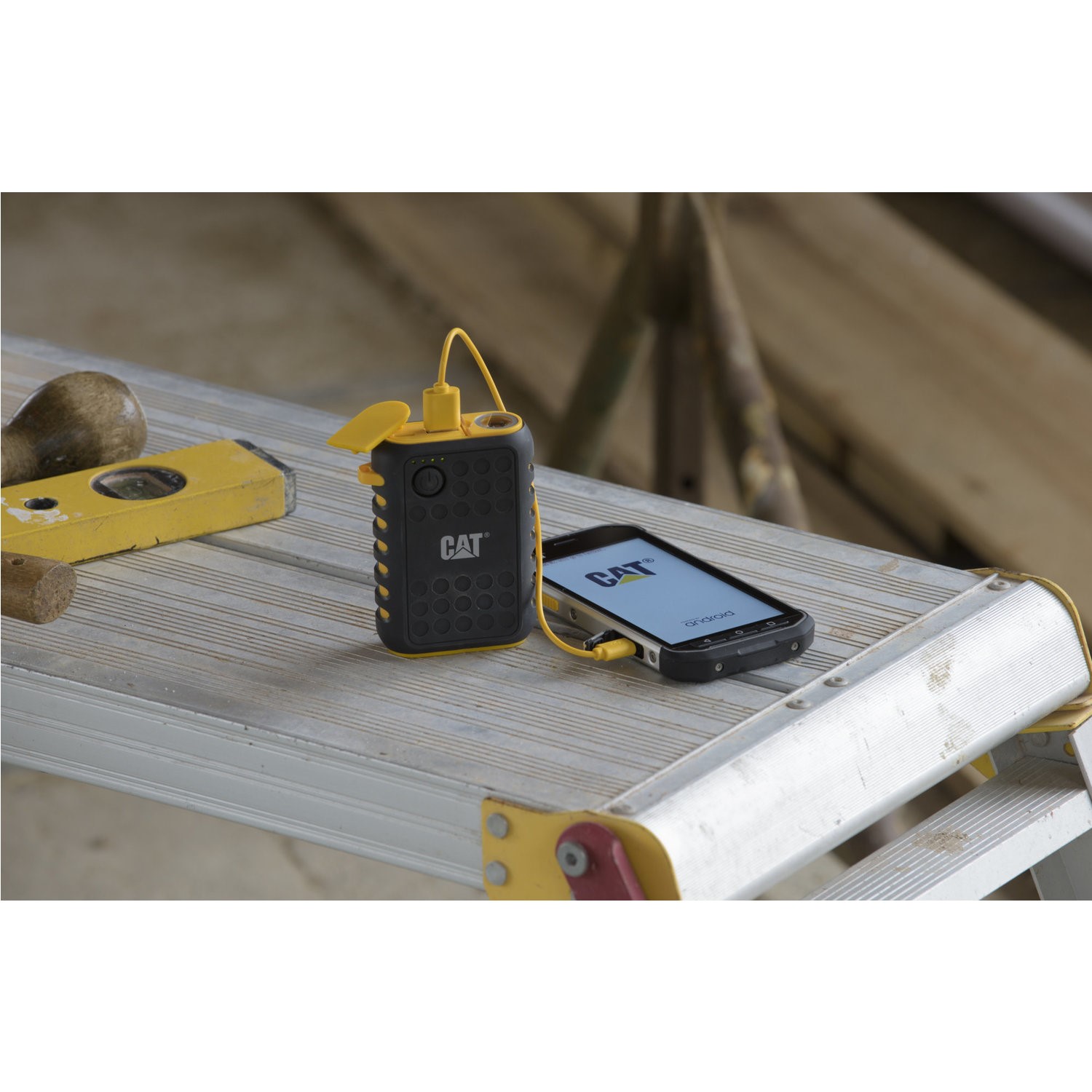 CAT Active Urban Power Bank 10000mAh Black/Yellow - Laptops Direct