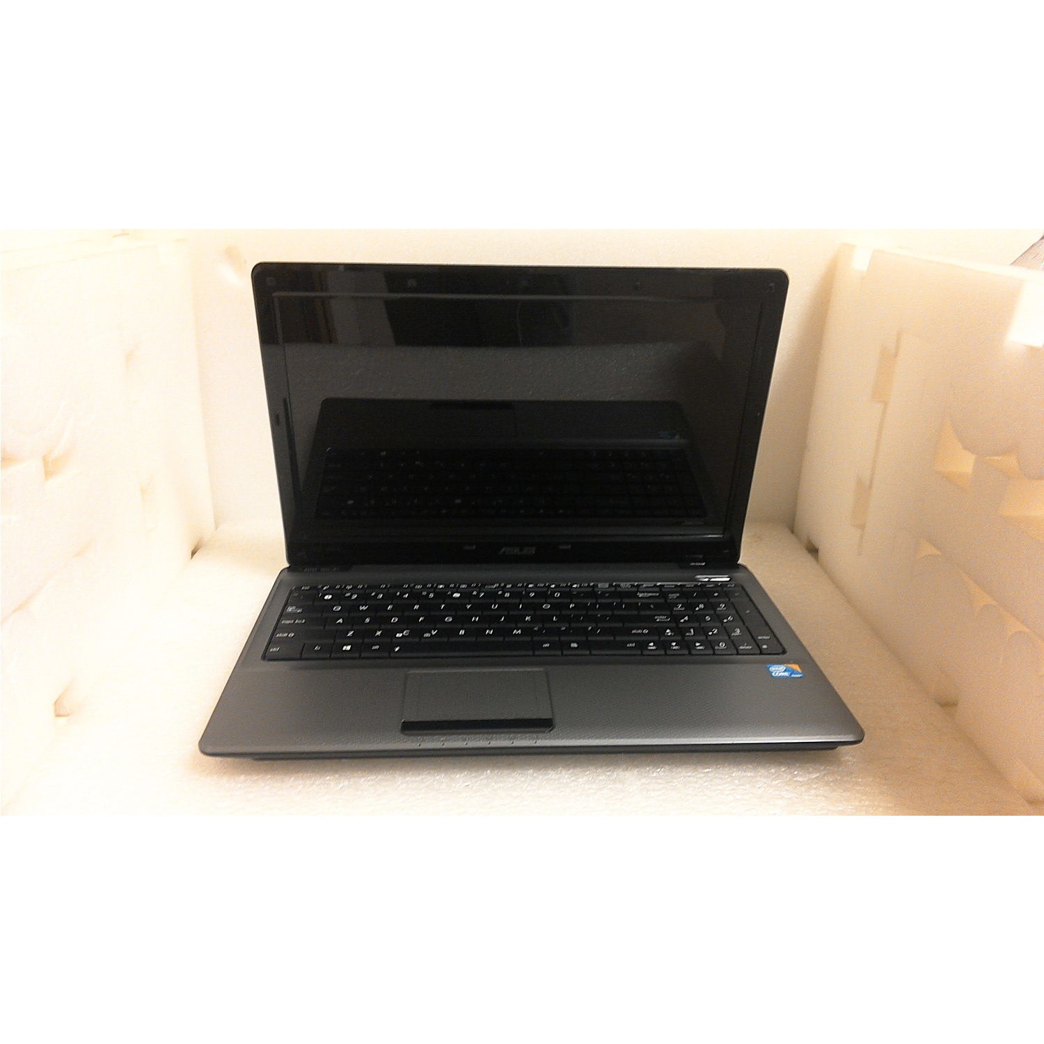 Pre-Owned Asus 15.6" Intel Core I3-M380 2.5GHz 4GB 650GB DVD-RW Windows ...