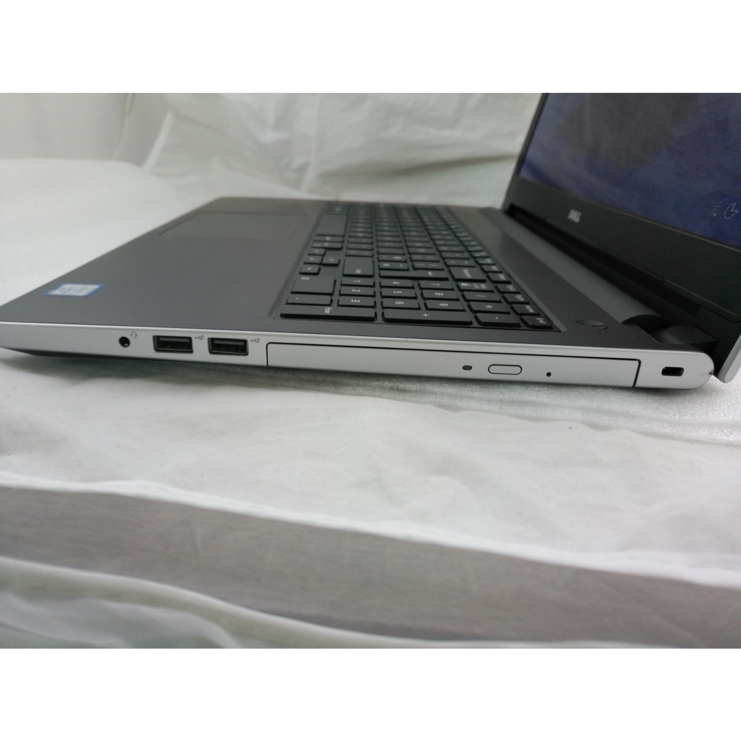 Refubished Dell P51F i5 6200U 8GB 1TB DVD-RW 15.6" Windows 10 Laptop ...