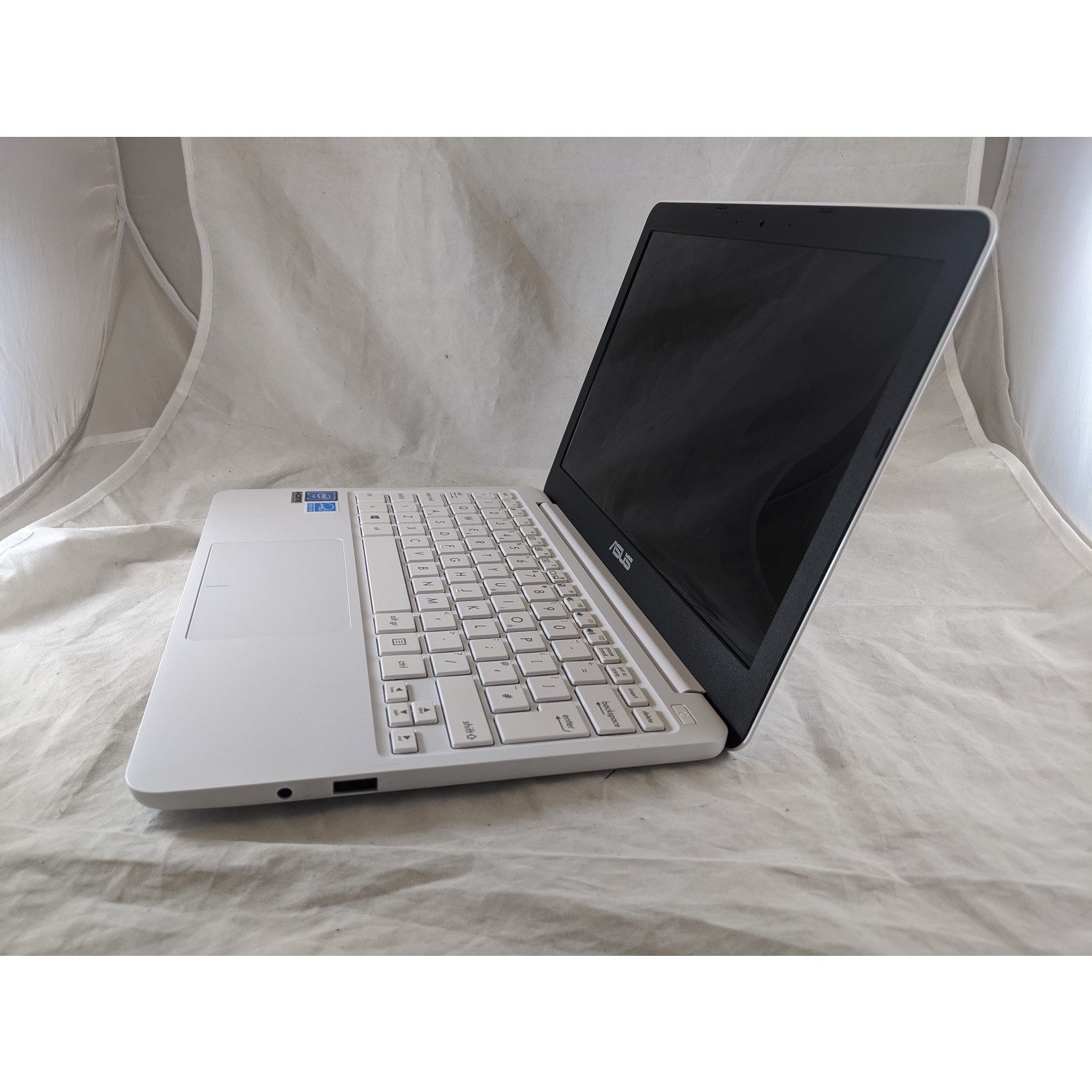 Refurbished Asus E200H Intel Atom X5 Z8300 2GB 32GB 11.6 Inch Windows ...