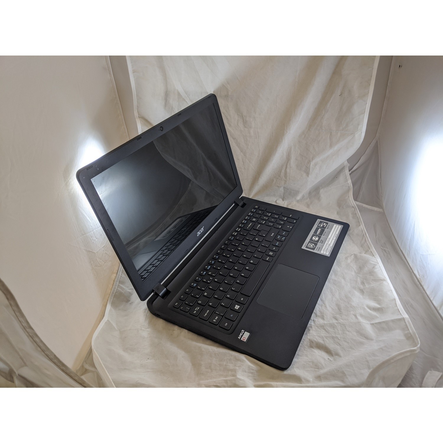 Refurbished Acer Aspire ES1-523 AMD E1 7010 4GB 1TB 15.6 Inch Radeon R2 ...